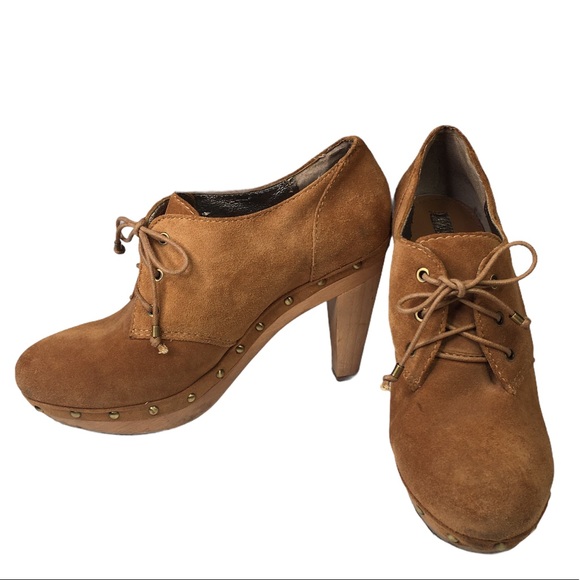 Banana Republic | Shoes | Banana Republic Suede Leather Lace Up Booties ...